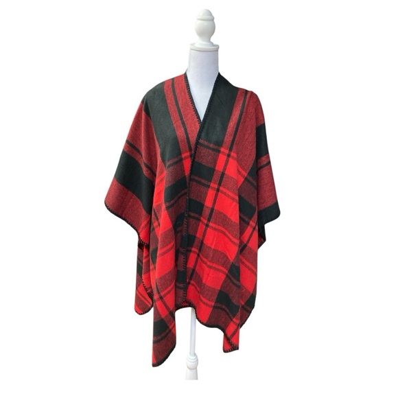 Time and Tru | Accessories | Buffalo Plaid Ruana Layering Piece Wrap ...